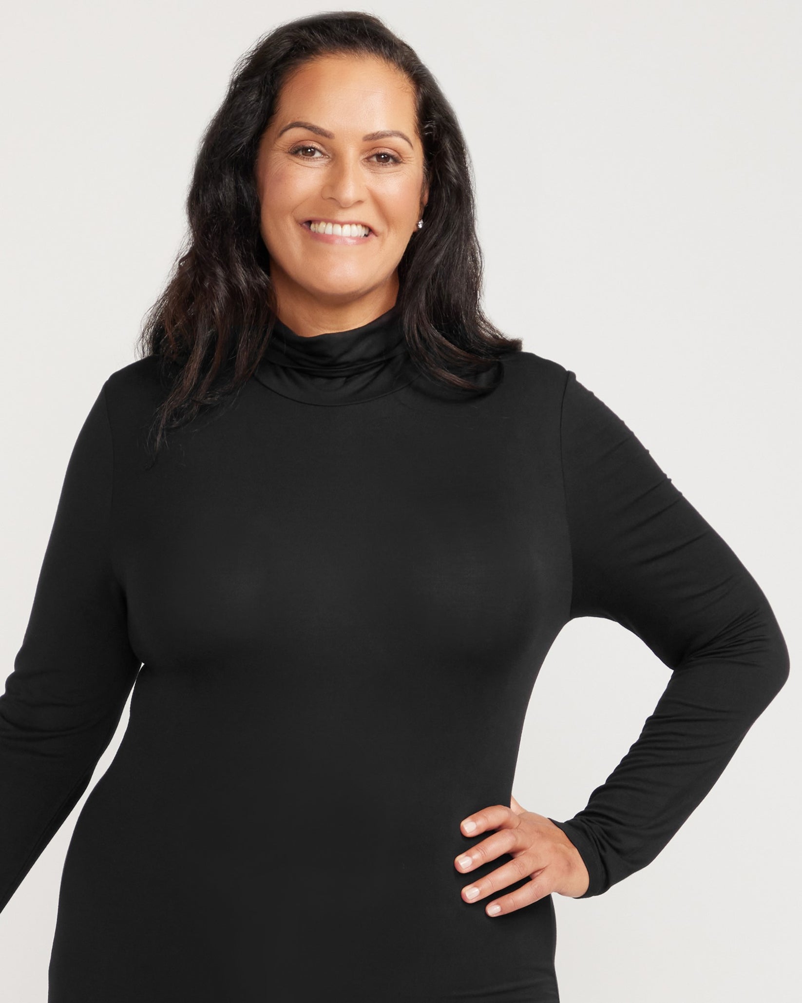 Bamboo Turtle Neck Skivvy - Black – O2wear